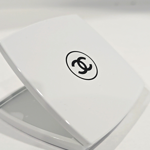 CHANEL | Accessories | Reserved 4 X Chanel White Miroir Double Facettes ...